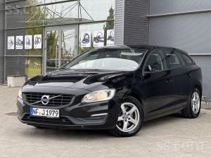 Black Volvo V60 2016 in Jekabpils, with an engine capacity of 2.00 L and mileage of 302 thousand km for 7990 €, photo  on AUTOMOTO.COM.LV