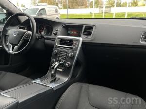 Черный Вольво B60 2016 в Екабпилс, объемом двигателя 2.00 л и пробегом 302 тыс. км за 7990 €, фото 16 на AUTOMOTO.COM.LV