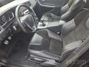 Melns Volvo V60 2018 Rīga, ar dzinēja tilpumu 2.00 L un nobraukumu 286 tūkst. km par 7995 €, foto 9 vietnē AUTOMOTO.COM.LV