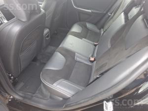 Melns Volvo V60 2018 Rīga, ar dzinēja tilpumu 2.00 L un nobraukumu 286 tūkst. km par 7995 €, foto 10 vietnē AUTOMOTO.COM.LV
