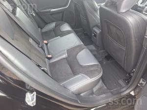 Melns Volvo V60 2018 Rīga, ar dzinēja tilpumu 2.00 L un nobraukumu 286 tūkst. km par 7995 €, foto 12 vietnē AUTOMOTO.COM.LV
