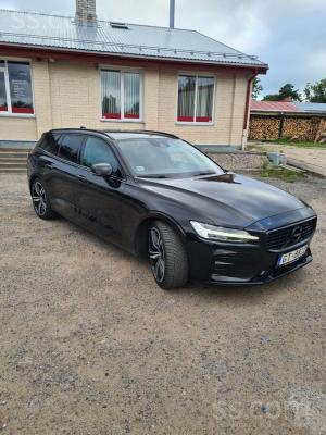Черный Вольво B60 2020 в Валмиера, объемом двигателя 2.00 л и пробегом 272 тыс. км за 18000 €, фото 3 на AUTOMOTO.COM.LV
