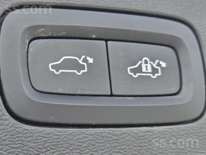 Melns Volvo V60 2021 Rīga, ar dzinēja tilpumu 2.00 L un nobraukumu 235 tūkst. km par 16974 €, foto 6 vietnē AUTOMOTO.COM.LV