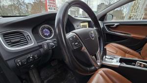 Melns Volvo V60 2010 Kauņa, ar dzinēja tilpumu 2.95 L un nobraukumu 270 tūkst. km par 5290 €, foto 13 vietnē AUTOMOTO.COM.LV