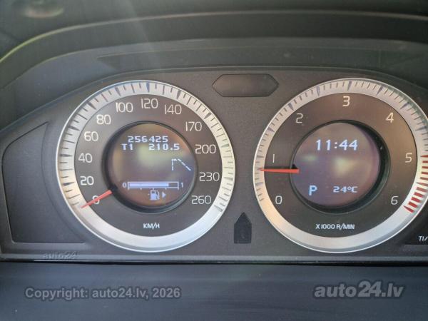 Черный Вольво B60 2010 в Таллин, объемом двигателя 2.40 л и пробегом 256 тыс. км за 6400 €, фото 11 на AUTOMOTO.COM.LV