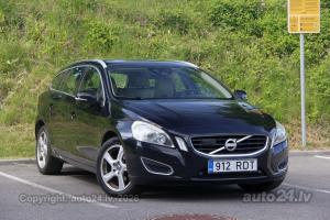 Black Volvo V60 2010 in Tallinn, with an engine capacity of 2.00 L and mileage of 300 thousand km for 5498 €, photo  on AUTOMOTO.COM.LV