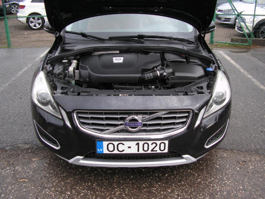 Черный Вольво B60 2010 в Рига, объемом двигателя 2.00 л и пробегом 316 тыс. км за 6990 €, фото 9 на AUTOMOTO.COM.LV