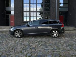 Melns Volvo V60 2010 Rīga, ar dzinēja tilpumu 2.00 L un nobraukumu 250 tūkst. km par 6000 €, foto 4 vietnē AUTOMOTO.COM.LV