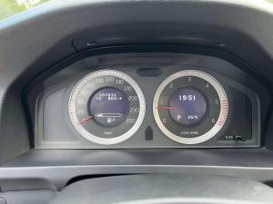 Melns Volvo V60 2010 Širvintos, ar dzinēja tilpumu 2.40 L un nobraukumu 288 tūkst. km par 6299 €, foto 20 vietnē AUTOMOTO.COM.LV