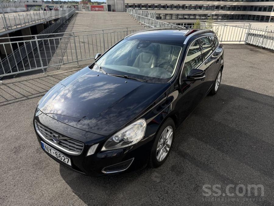 Черный Вольво B60 2010 в Рига, объемом двигателя 2.00 л и пробегом 309 тыс. км за 6690 €, фото 1 на AUTOMOTO.COM.LV