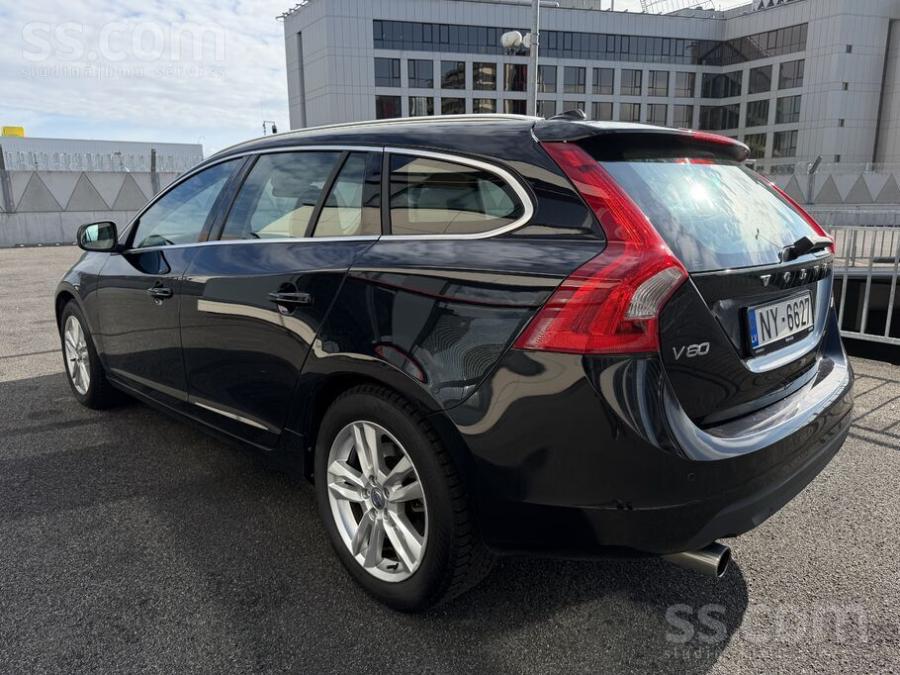 Черный Вольво B60 2010 в Рига, объемом двигателя 2.00 л и пробегом 309 тыс. км за 6690 €, фото 4 на AUTOMOTO.COM.LV