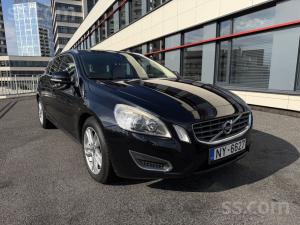 Черный Вольво B60 2010 в Рига, объемом двигателя 2.00 л и пробегом 309 тыс. км за 6690 €, фото 7 на AUTOMOTO.COM.LV