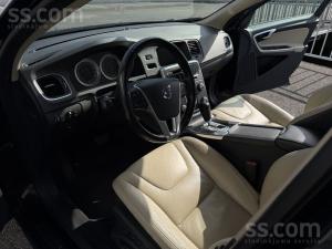 Черный Вольво B60 2010 в Рига, объемом двигателя 2.00 л и пробегом 309 тыс. км за 6690 €, фото 12 на AUTOMOTO.COM.LV