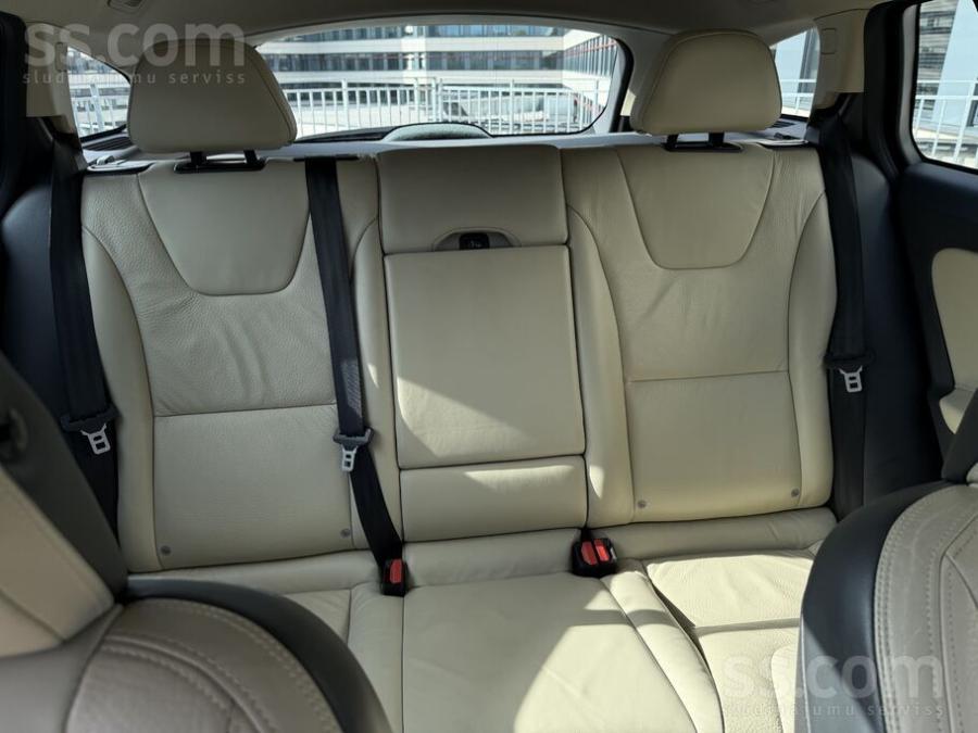 Черный Вольво B60 2010 в Рига, объемом двигателя 2.00 л и пробегом 309 тыс. км за 6690 €, фото 20 на AUTOMOTO.COM.LV