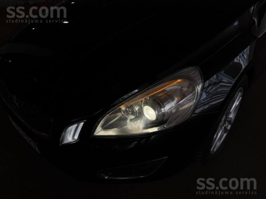 Черный Вольво B60 2010 в Рига, объемом двигателя 2.00 л и пробегом 309 тыс. км за 6690 €, фото 26 на AUTOMOTO.COM.LV