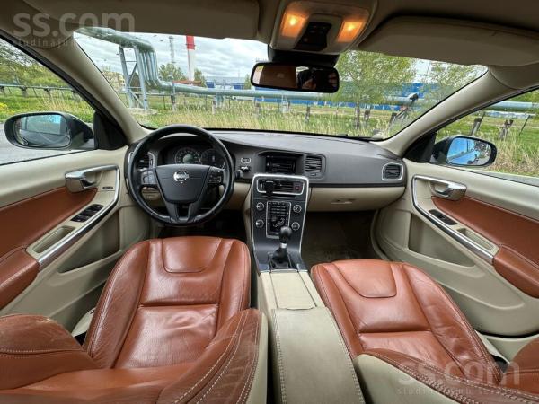 Черный Вольво B60 2011 в Рига, объемом двигателя 1.60 л и пробегом 427 тыс. км за 4200 €, фото 8 на AUTOMOTO.COM.LV
