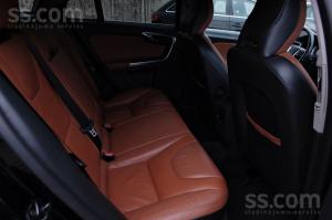 Melns Volvo V60 2011 Tukums, ar dzinēja tilpumu 2.40 L un nobraukumu 245 tūkst. km par 7800 €, foto 6 vietnē AUTOMOTO.COM.LV