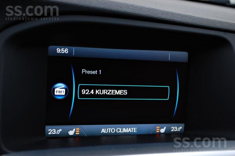 Melns Volvo V60 2011 Tukums, ar dzinēja tilpumu 2.40 L un nobraukumu 245 tūkst. km par 7800 €, foto 12 vietnē AUTOMOTO.COM.LV
