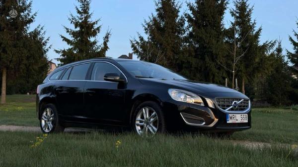 Melns Volvo V60 2011 Lazdijai, ar dzinēja tilpumu 1.56 L un nobraukumu 297 tūkst. km par 5499 €, foto 2 vietnē AUTOMOTO.COM.LV