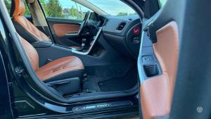 Черный Вольво B60 2011 в Лаздияй, объемом двигателя 1.56 л и пробегом 297 тыс. км за 5499 €, фото 14 на AUTOMOTO.COM.LV