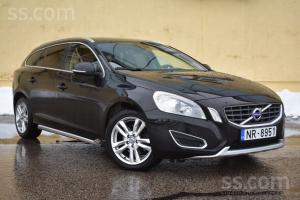 Black Volvo V60 2011 in Talsi, with an engine capacity of 2.00 L and mileage of 288 thousand km for 5700 €, photo  on AUTOMOTO.COM.LV