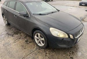 Black Volvo V60 2011 in Siauliai, with an engine capacity of 2.40 L and mileage of 335 thousand km for 3900 €, photo  on AUTOMOTO.COM.LV