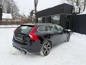 Melns Volvo V60 2011 Rīga, ar dzinēja tilpumu 1.60 L un nobraukumu 295 tūkst. km par 5490 €, foto 5 vietnē AUTOMOTO.COM.LV