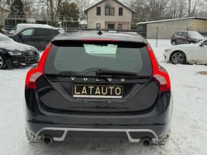 Melns Volvo V60 2011 Rīga, ar dzinēja tilpumu 1.60 L un nobraukumu 295 tūkst. km par 5490 €, foto 8 vietnē AUTOMOTO.COM.LV