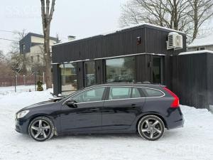 Melns Volvo V60 2011 Rīga, ar dzinēja tilpumu 1.60 L un nobraukumu 295 tūkst. km par 5490 €, foto 13 vietnē AUTOMOTO.COM.LV