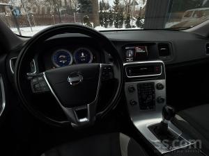 Melns Volvo V60 2011 Rīga, ar dzinēja tilpumu 1.60 L un nobraukumu 295 tūkst. km par 5490 €, foto 17 vietnē AUTOMOTO.COM.LV