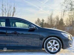 Melns Volvo V60 2011 Šauļi, ar dzinēja tilpumu 2.40 L un nobraukumu 243 tūkst. km par 7950 €, foto 10 vietnē AUTOMOTO.COM.LV