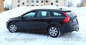 Black Volvo V60 2011 in Rapla, with an engine capacity of 2.00 L and mileage of 327 thousand km for 5295 €, photo 3 on AUTOMOTO.COM.LV