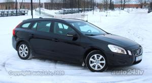 Black Volvo V60 2011 in Rapla, with an engine capacity of 2.00 L and mileage of 327 thousand km for 5295 €, photo 7 on AUTOMOTO.COM.LV