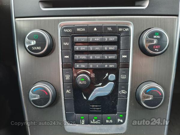 Melns Volvo V60 2011 Tartu, ar dzinēja tilpumu 2.00 L un nobraukumu 273 tūkst. km par 6500 €, foto 11 vietnē AUTOMOTO.COM.LV