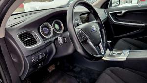 Melns Volvo V60 2011 Šauļi, ar dzinēja tilpumu 2.40 L un nobraukumu 345 tūkst. km par 6500 €, foto 20 vietnē AUTOMOTO.COM.LV
