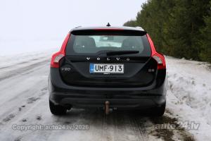 Black Volvo V60 2011 in Tallinn, with an engine capacity of 2.00 L and mileage of 374 thousand km for 5250 €, photo 4 on AUTOMOTO.COM.LV