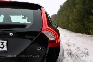 Black Volvo V60 2011 in Tallinn, with an engine capacity of 2.00 L and mileage of 374 thousand km for 5250 €, photo 5 on AUTOMOTO.COM.LV
