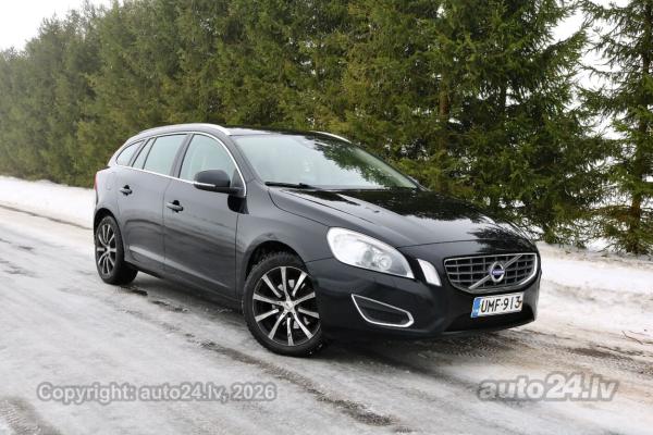 Black Volvo V60 2011 in Tallinn, with an engine capacity of 2.00 L and mileage of 374 thousand km for 5250 €, photo 6 on AUTOMOTO.COM.LV