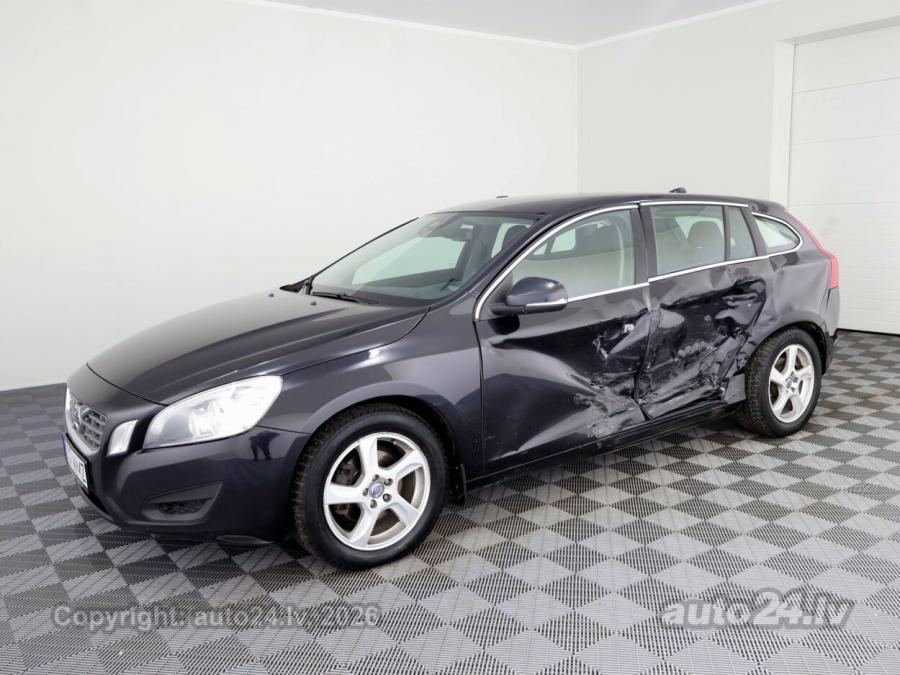 Black Volvo V60 2011 in Tallinn, with an engine capacity of 2.00 L and mileage of 313 thousand km for 2299 €, photo 3 on AUTOMOTO.COM.LV