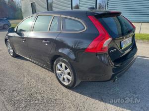 Melns Volvo V60 2011 Rapla, ar dzinēja tilpumu 1.60 L un nobraukumu 305 tūkst. km par 5950 €, foto 7 vietnē AUTOMOTO.COM.LV