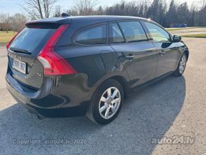 Melns Volvo V60 2011 Rapla, ar dzinēja tilpumu 1.60 L un nobraukumu 305 tūkst. km par 5950 €, foto 8 vietnē AUTOMOTO.COM.LV