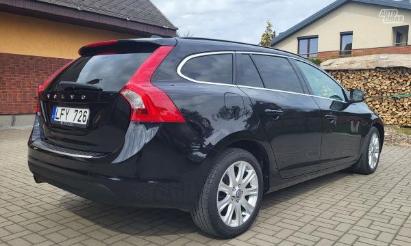 Melns Volvo V60 2011 Marijampole, ar dzinēja tilpumu 1.60 L un nobraukumu 258 tūkst. km par 5500 €, foto 6 vietnē AUTOMOTO.COM.LV