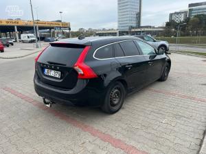 Melns Volvo V60 2011 Viļņa, ar dzinēja tilpumu 2.00 L un nobraukumu 412 tūkst. km par 3800 €, foto 6 vietnē AUTOMOTO.COM.LV