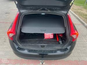 Melns Volvo V60 2011 Viļņa, ar dzinēja tilpumu 2.00 L un nobraukumu 412 tūkst. km par 3800 €, foto 14 vietnē AUTOMOTO.COM.LV