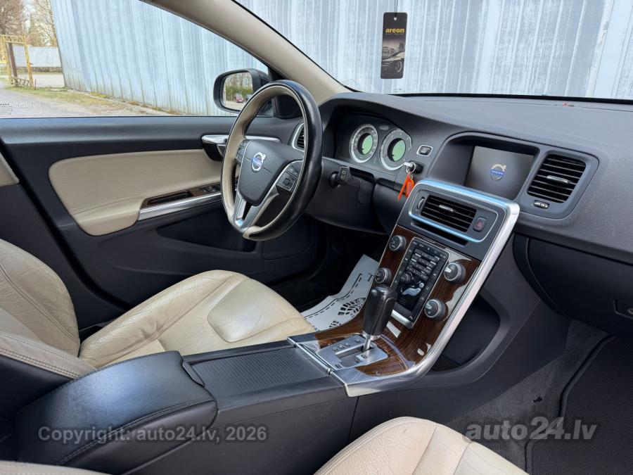 Черный Вольво B60 2011 в Пайде, объемом двигателя 2.00 л и пробегом 313 тыс. км за 6690 €, фото 11 на AUTOMOTO.COM.LV