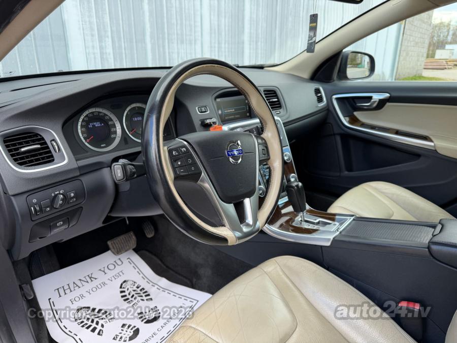 Черный Вольво B60 2011 в Пайде, объемом двигателя 2.00 л и пробегом 313 тыс. км за 6690 €, фото 15 на AUTOMOTO.COM.LV