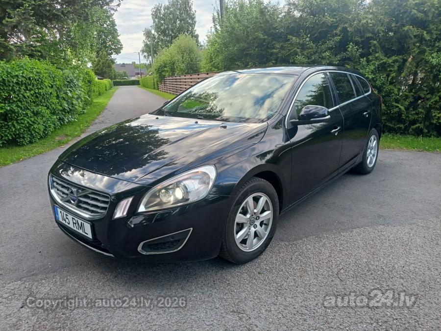 Black Volvo V60 2011 in Paide, with an engine capacity of 2.00 L and mileage of 234 thousand km for 6800 €, photo 3 on AUTOMOTO.COM.LV