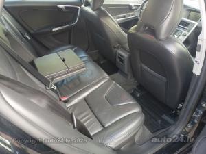 Black Volvo V60 2011 in Paide, with an engine capacity of 2.00 L and mileage of 234 thousand km for 6800 €, photo 13 on AUTOMOTO.COM.LV