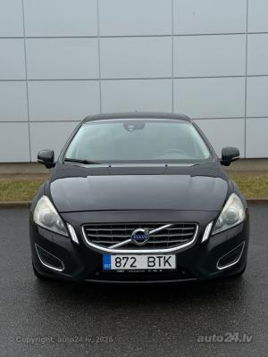 Black Volvo V60 2011 in Tartu, with an engine capacity of 2.00 L and mileage of 400 thousand km for 5300 €, photo 3 on AUTOMOTO.COM.LV