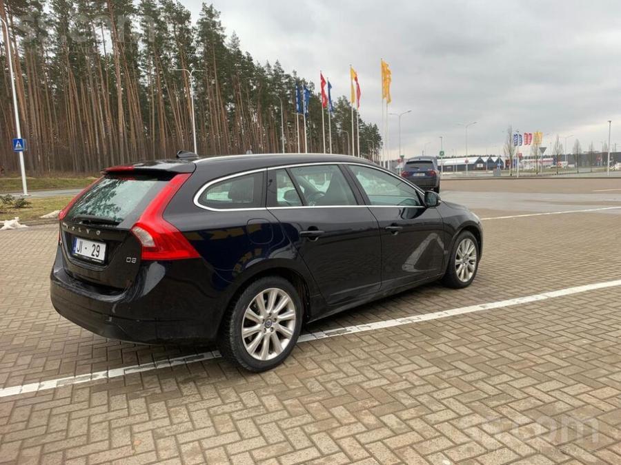 Черный Вольво B60 2011 в Рига, объемом двигателя 2.00 л и пробегом 275 тыс. км за 6500 €, фото 19 на AUTOMOTO.COM.LV